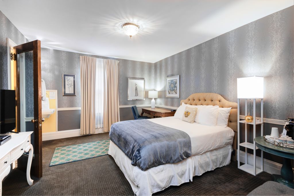 Room 314 - Lititz Springs Inn